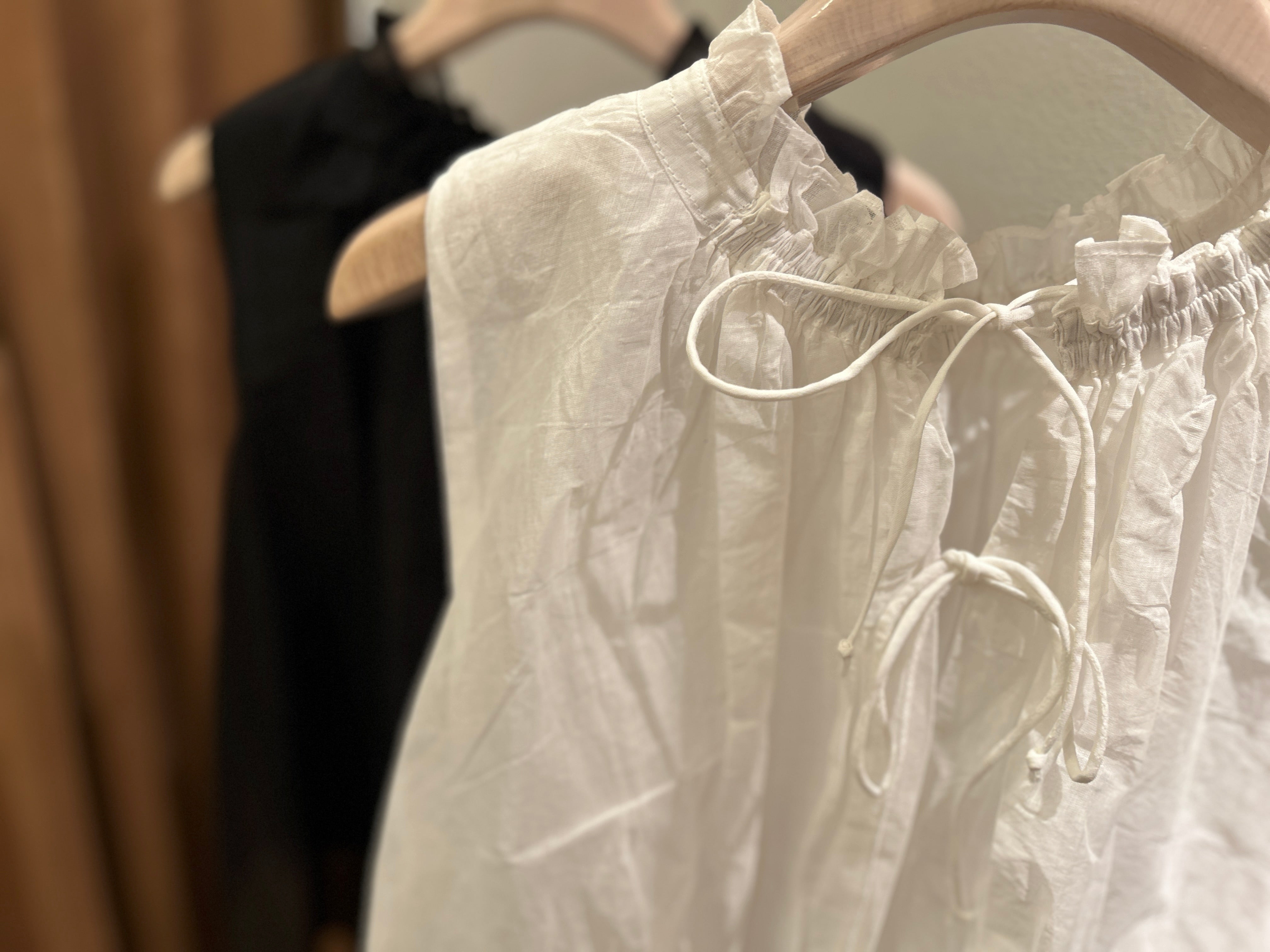 MARILYN MOON / mou annex – mou by ACROPOLIS