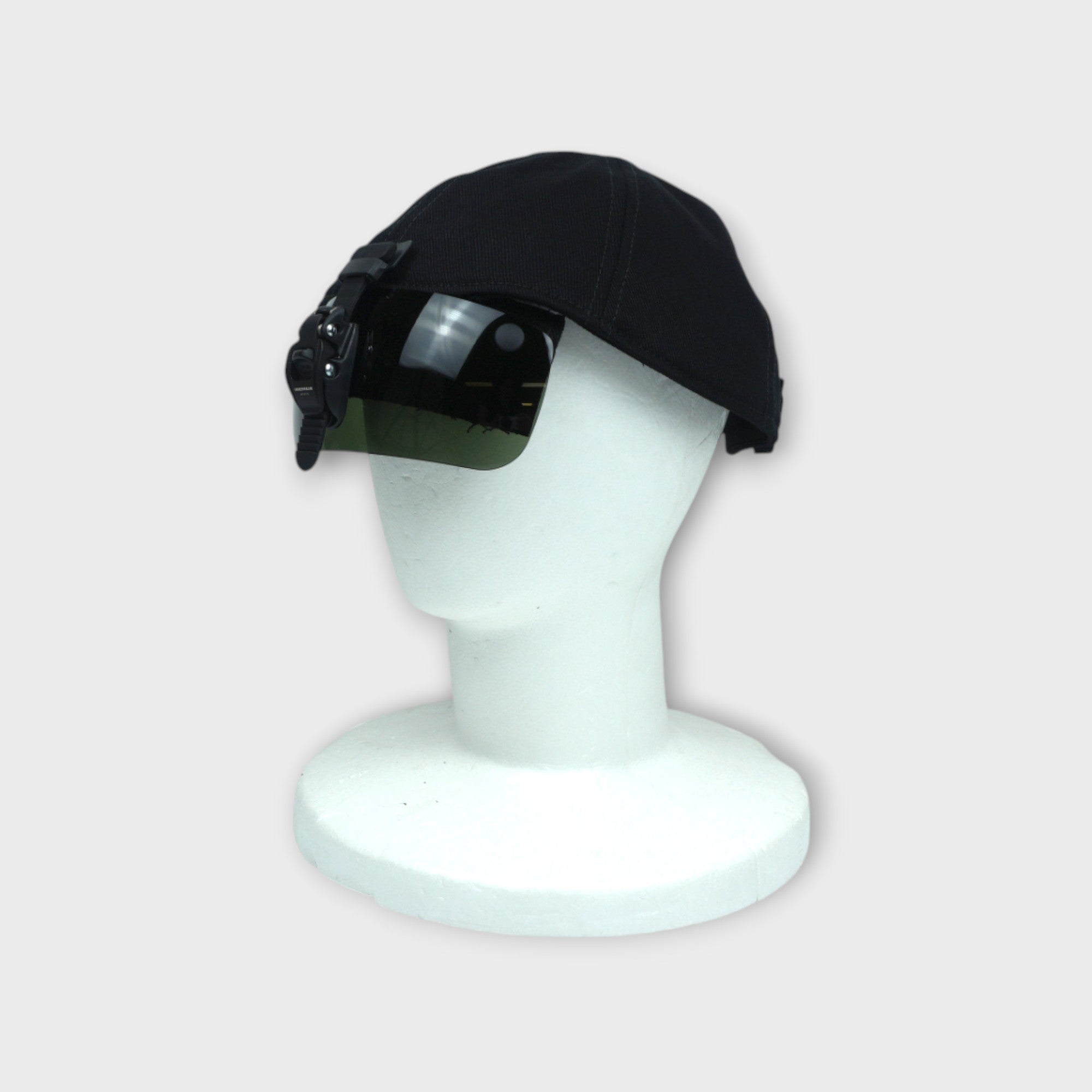 INNERRAUM VISOR BASEBALL CAP – mou by ACROPOLIS